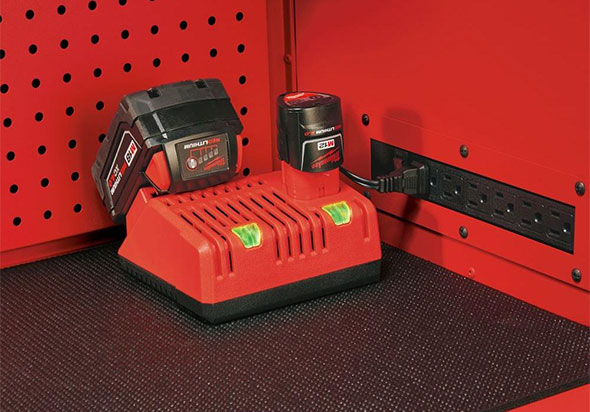 Milwaukee Ball Bearing Tool Storage is Full of Convenient Features