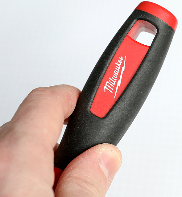 New Milwaukee 3/8″ Drive, Swivel-Head Ratchet and Socket Set