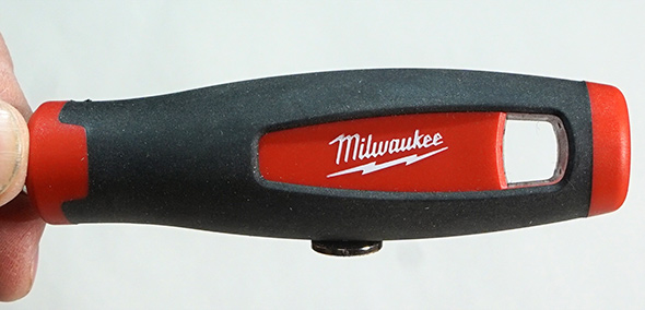 New Milwaukee 3/8″ Drive, Swivel-Head Ratchet and Socket Set