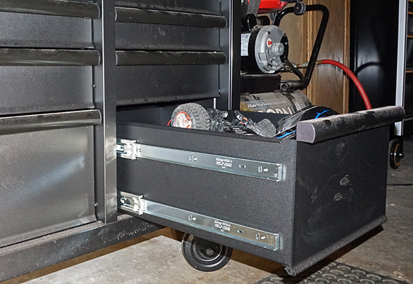 Review: Husky 60″ Mobile Workbench with Sliding Pegboard