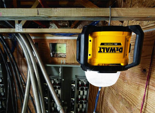 New Dewalt DCL074 Cordless LED Worklight with Bluetooth